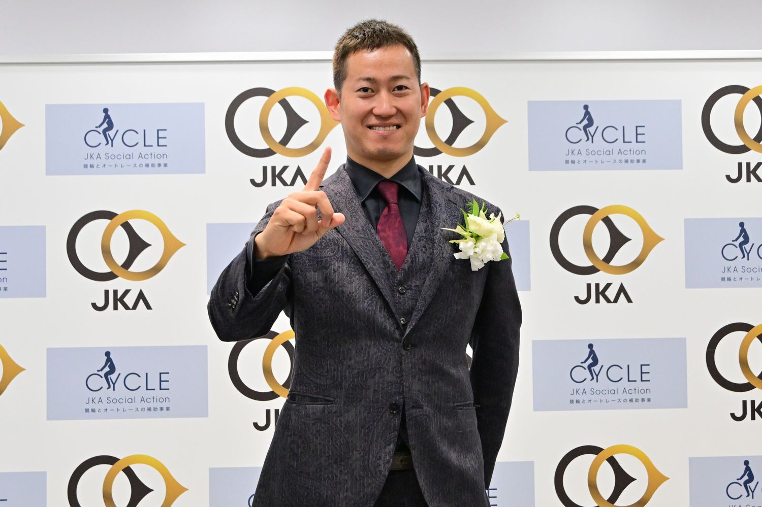 ファン投票1位 脇本雄太＆児玉碧衣インタビュー｜月刊競輪web